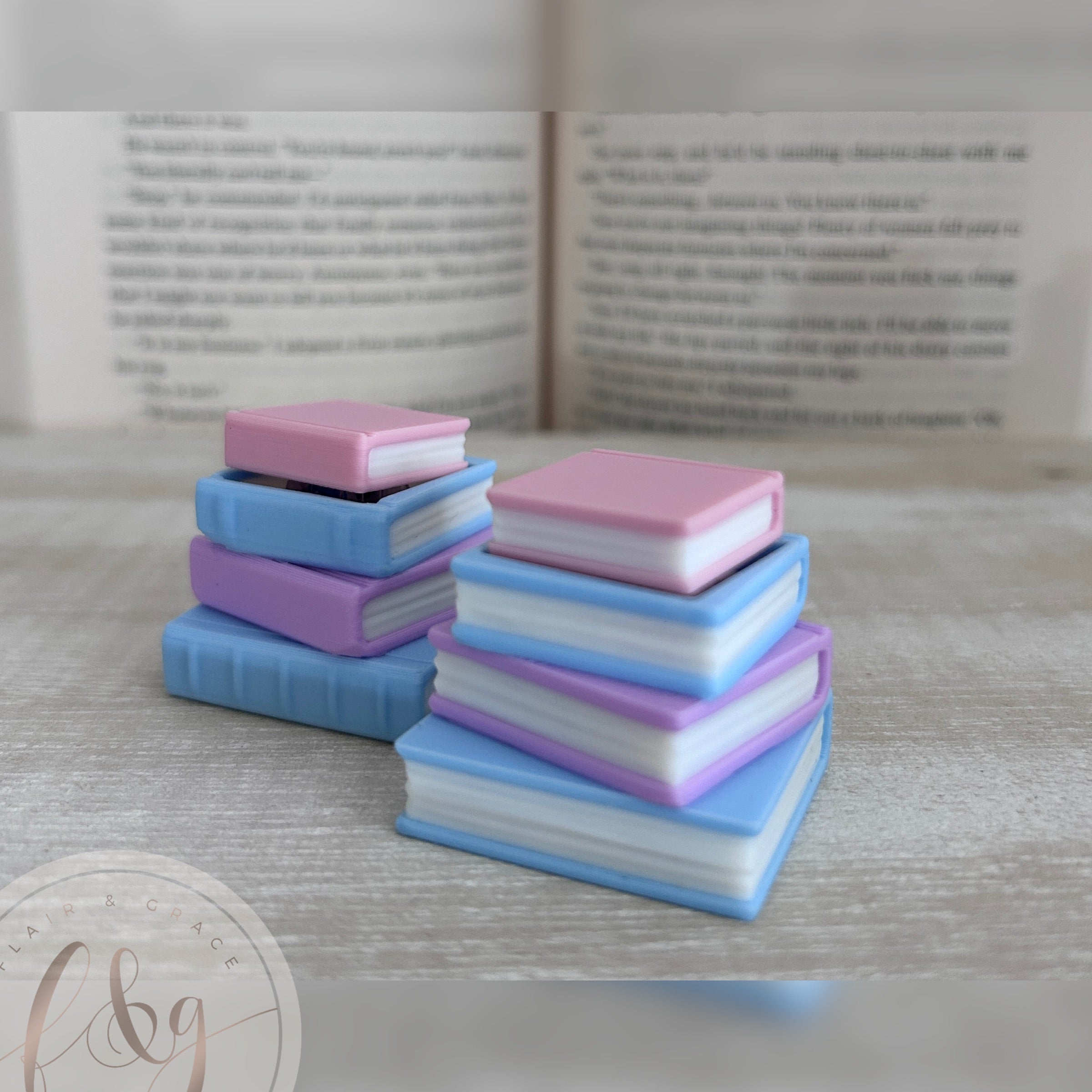 Book stack Fidget Clicker – Flair & Grace